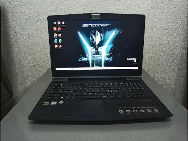 Medion Erazer X6603 FHD-IPS/i7-7700HQ/16-ram/ GTX 1050