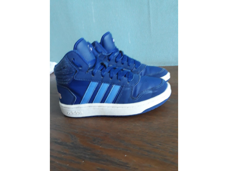 PATIKE "ADIDAS" br. 32/20,5cm.