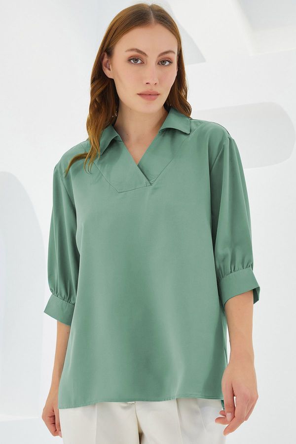 BIGDART WOMEN'S GREEN SHIRT COLLAR SATIN BLOUSE 0493