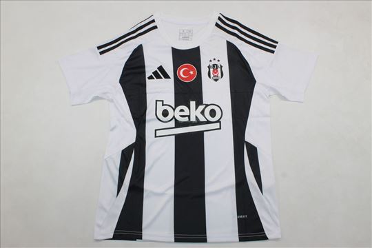 Besiktas 2024/2025 domaći dres