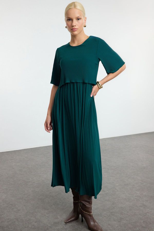 Trendyol Emerald Green Pleated Skater Midi Crew Neck Stretchy Knitted Dress