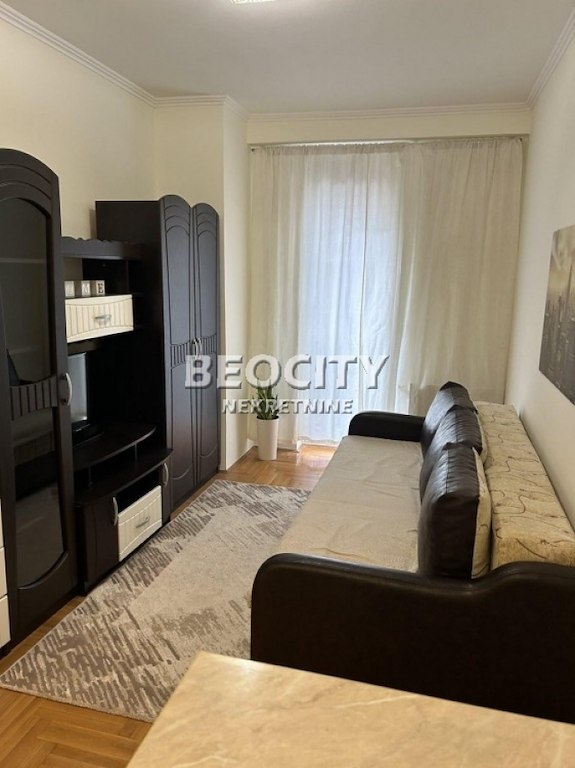 Novi Sad, Centar, Laze Kostića, 1. 5, 37m2, 500EUR