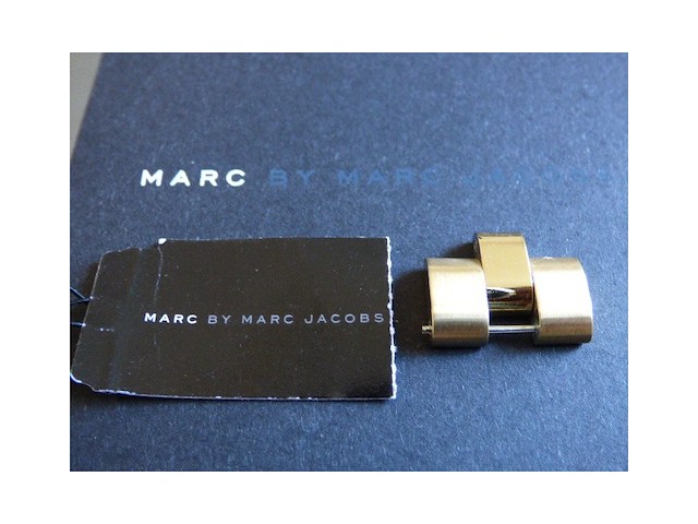 MARC JACOBS - segment metalne narukvice od sata MSM3101