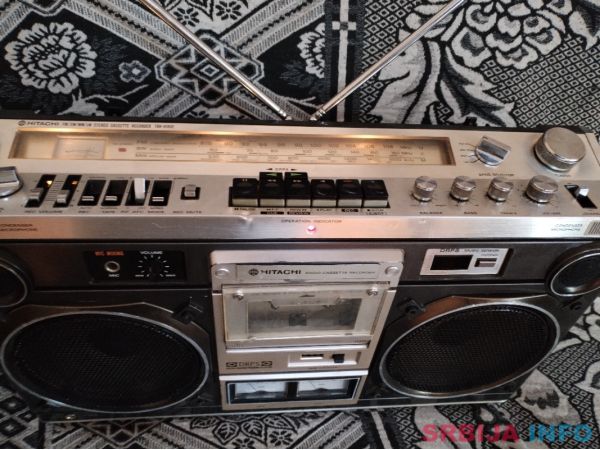 HITACHI boombox - ghettoblaster TRK-8180E