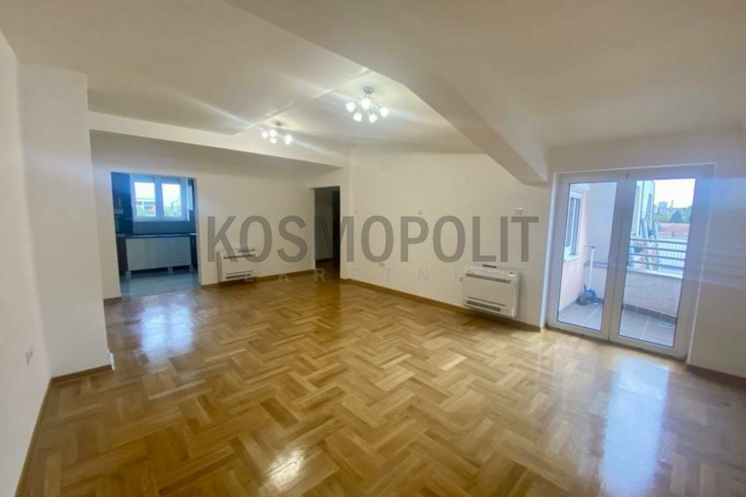 Gradska lokacija, Centar, Vojvode Radomira Putnika, 2.0, 60m2, 102000 EUR