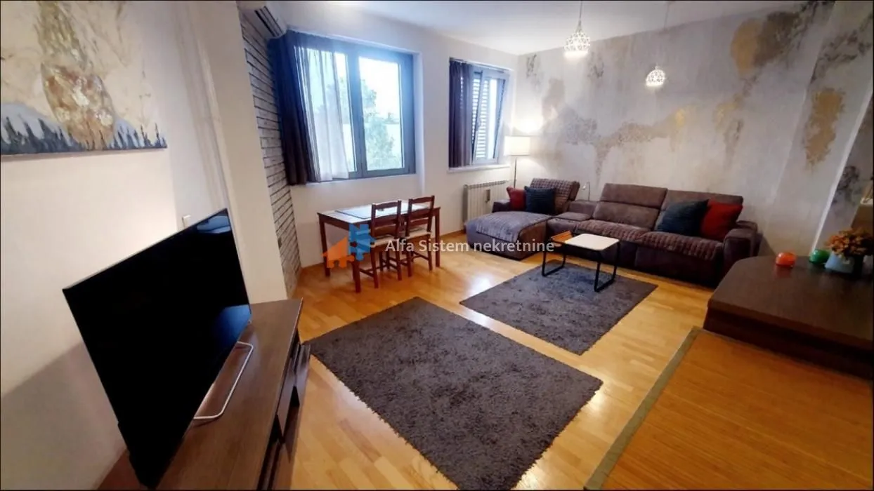 Izdavanje, dvosoban stan, 50m2, Dorćol, Beograd