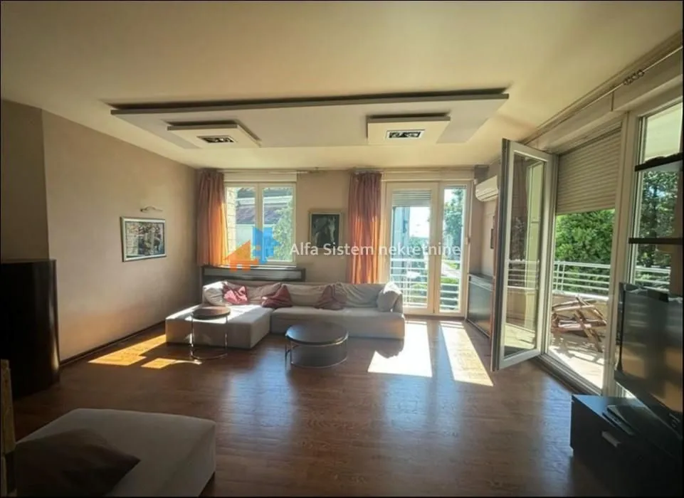 Izdavanje, četvorosoban stan, 120m2, Dedinje, Beograd