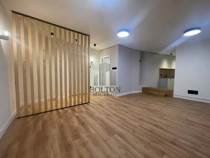 Izdavanje, poslovni prostor, 41m2, Stari grad, Novi Sad