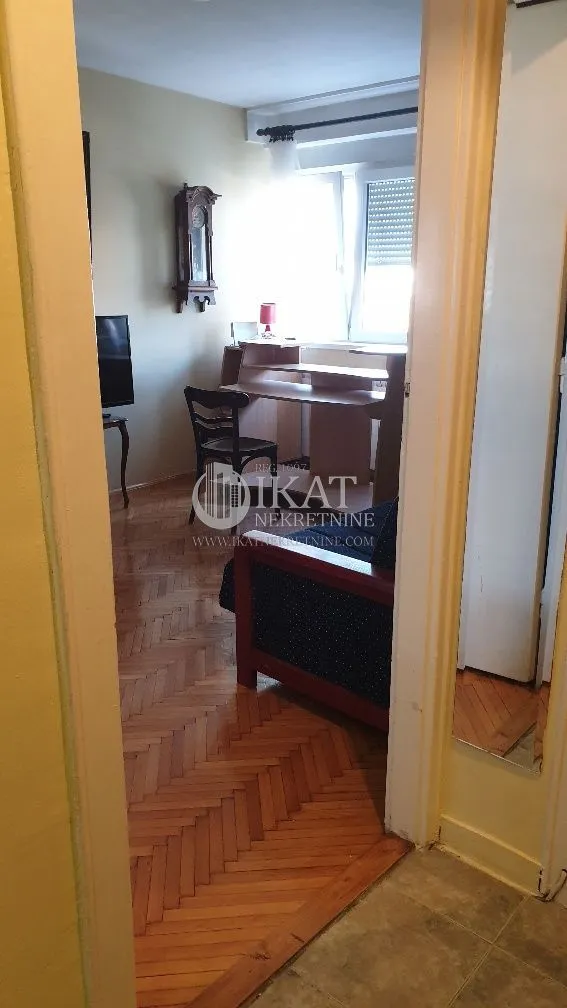 Izdavanje, jednosoban stan, 30m2, Savski Venac, Beograd