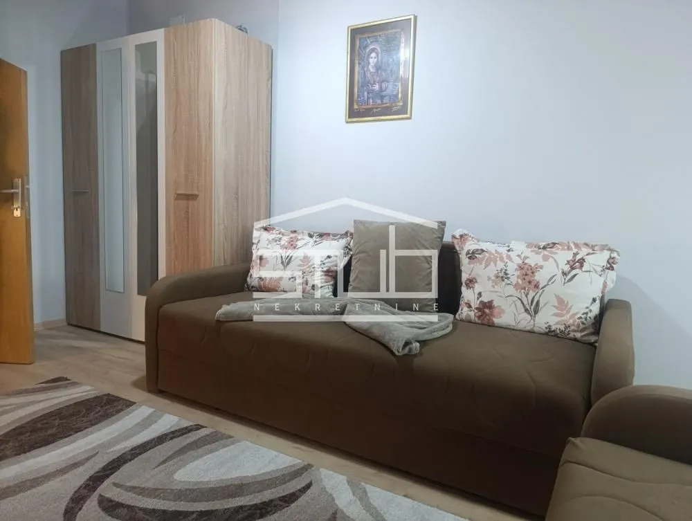 Izdavanje, dvosoban stan, 45m2, Bele Vode, Beograd