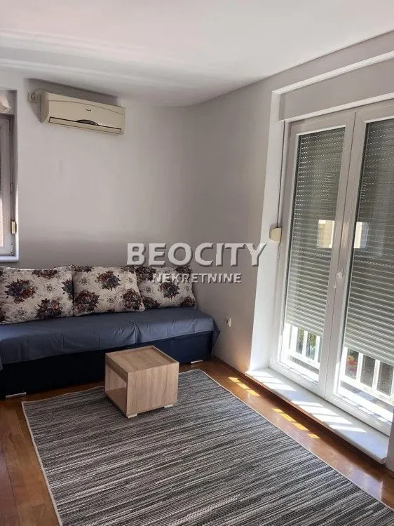 Izdavanje, dvosoban stan, 53m2, Centar, Novi Sad