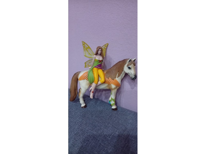 Schleich Bayala Sanjeela na konju