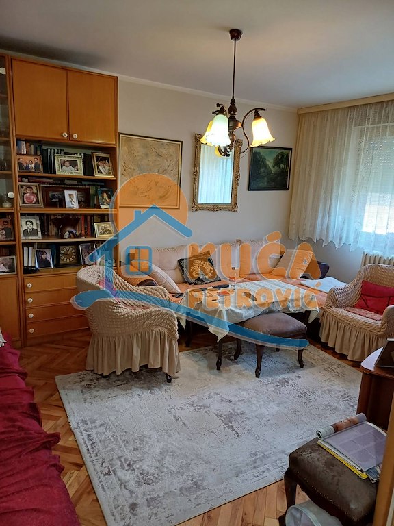 Trosoban stan, 72 m2, Centar, Oblačića Rada ID: i-012565