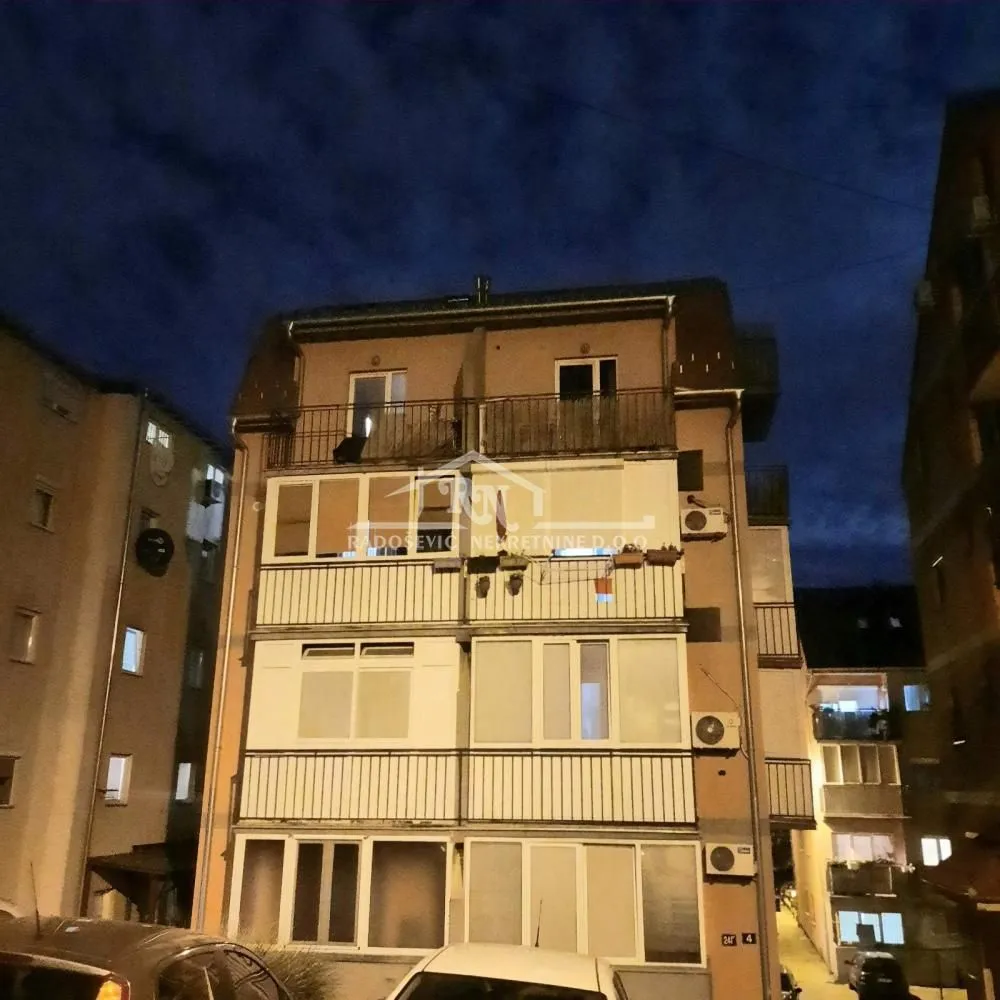 Prodaja, jednosoban stan, 33m2, Kneževac, Beograd