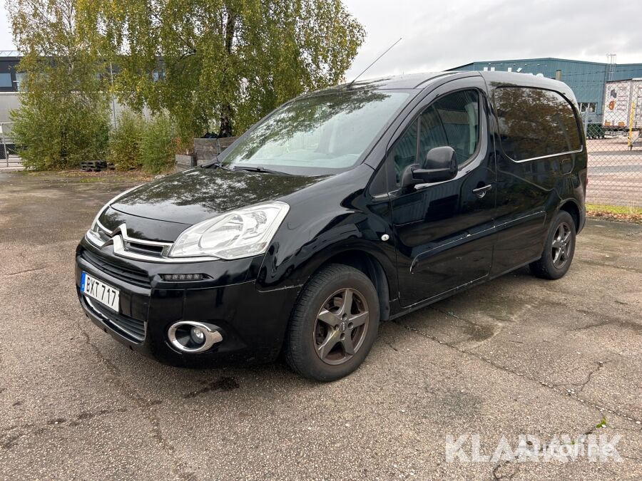 Prodaje se Citroen Berlingo e-HDi laki furgon na aukciji