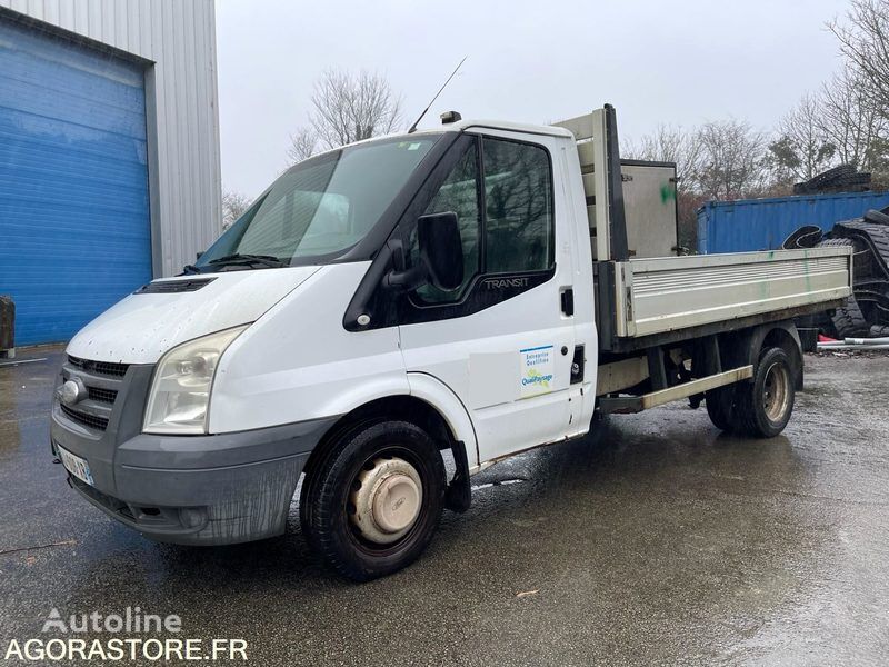 Prodaje se Ford TRANSIT kamion s ravnom platformom < 3.5t na aukciji