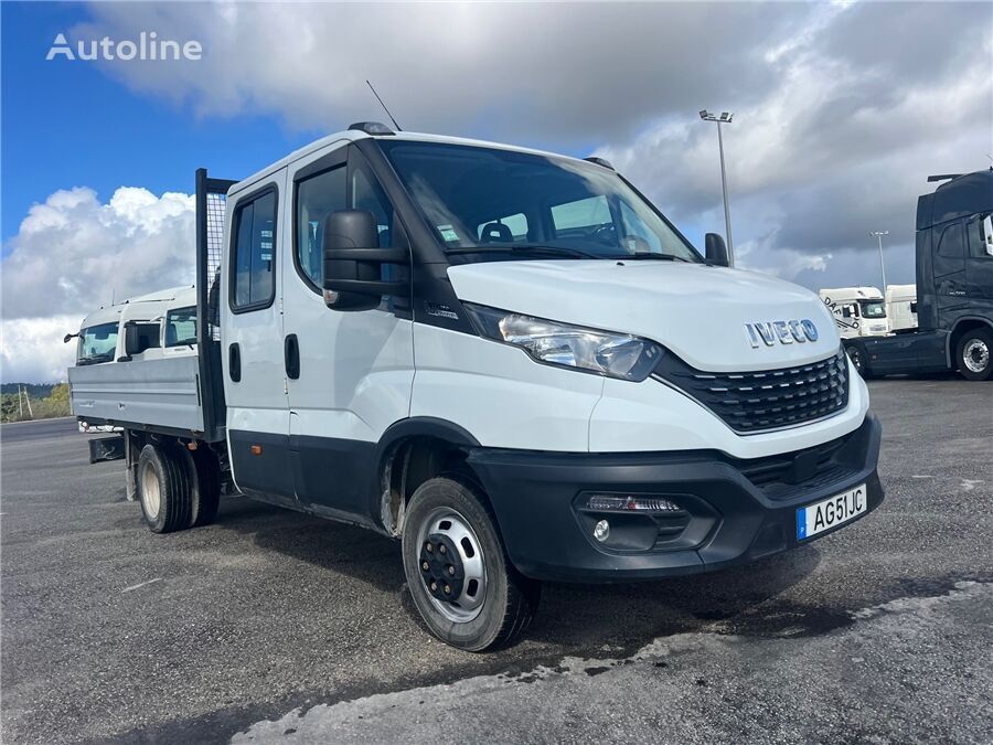 IVECO 35C16 kamion s ravnom platformom