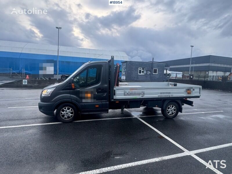 Ford Transit kamion s ravnom platformom