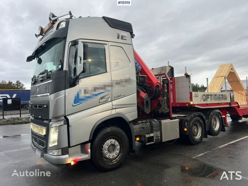 Volvo 540 kamion s ravnom platformom