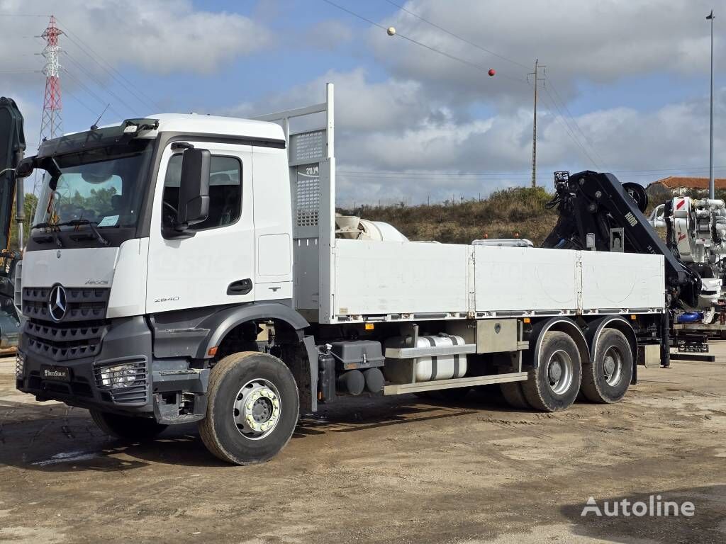 Mercedes-Benz Arocs 2640 kamion s ravnom platformom