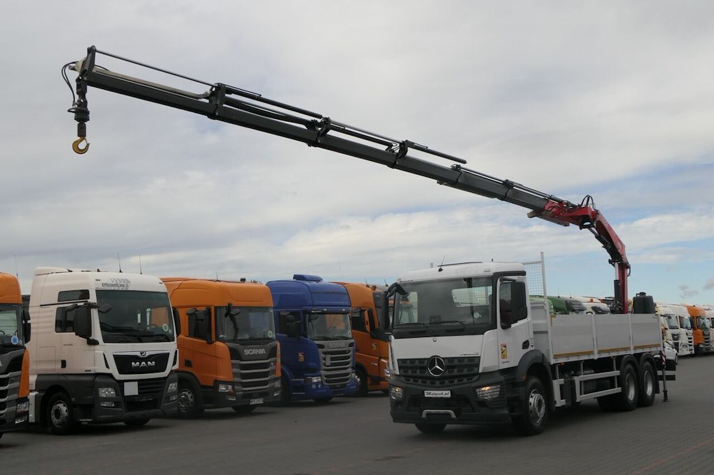 Mercedes-Benz AROCS 2636 kamion s ravnom platformom