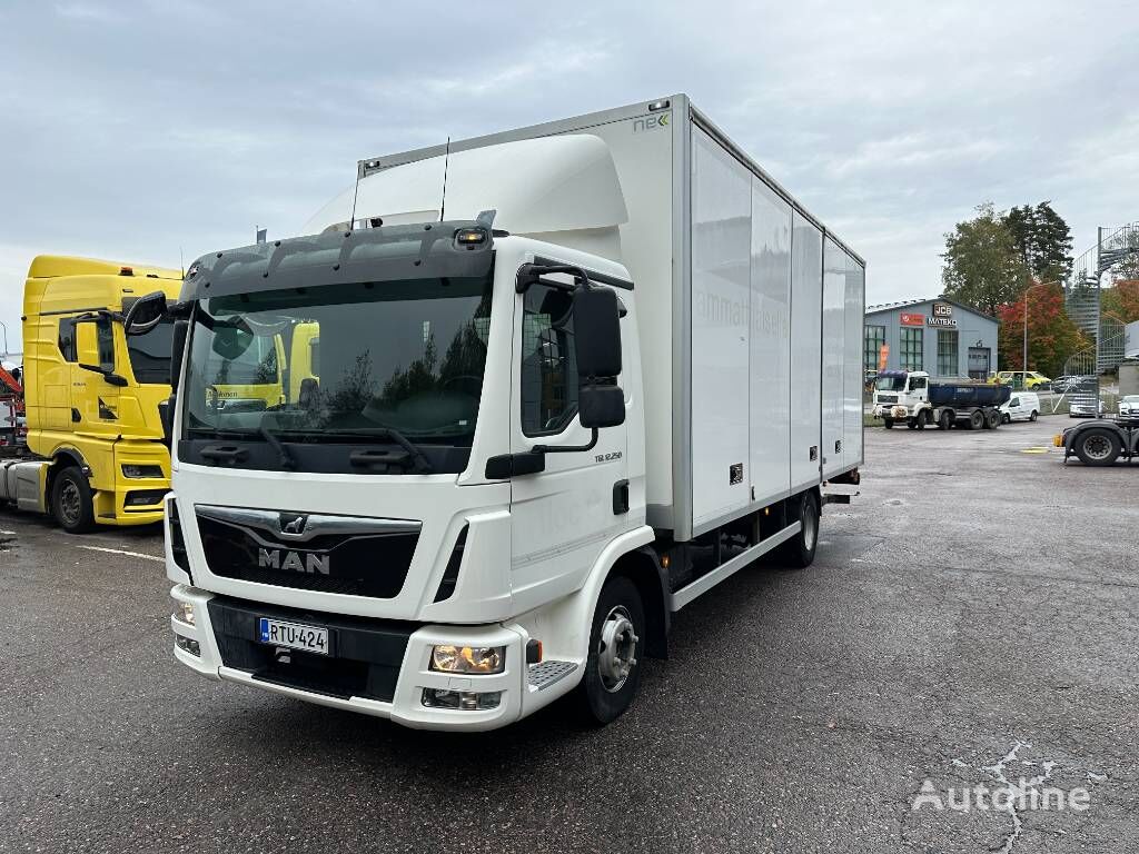 MAN TGL 12.250 kamion furgon