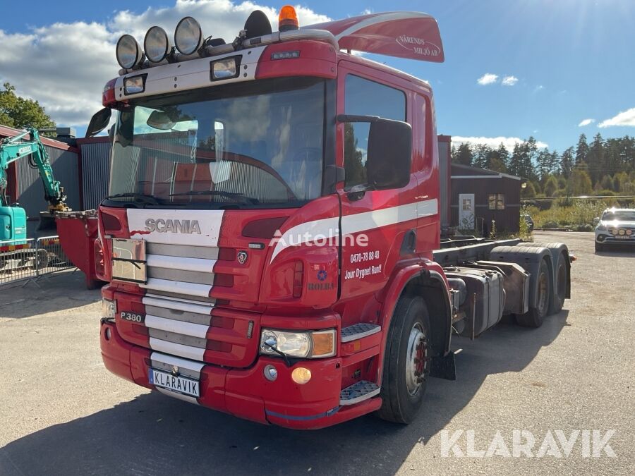 Prodaje se Scania P380 kamion šasija na aukciji