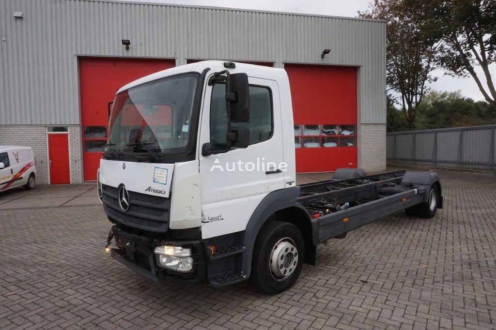 Mercedes-Benz ATEGO 1221 / ENGINE RUNNING / ONLY:253095 KM / AUTOMATIC / EURO- kamion šasija nakon udesa