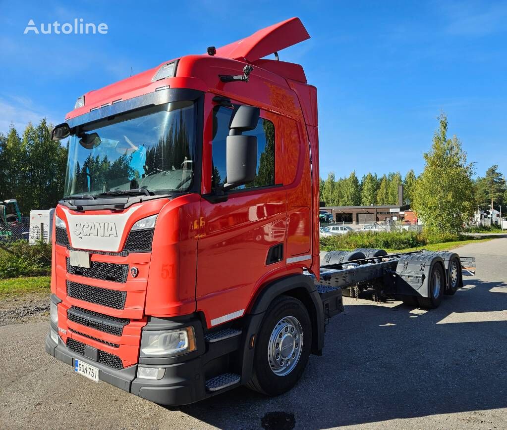 Scania R500 6X2 HCT, ohjaava teli, hidastin kamion šasija