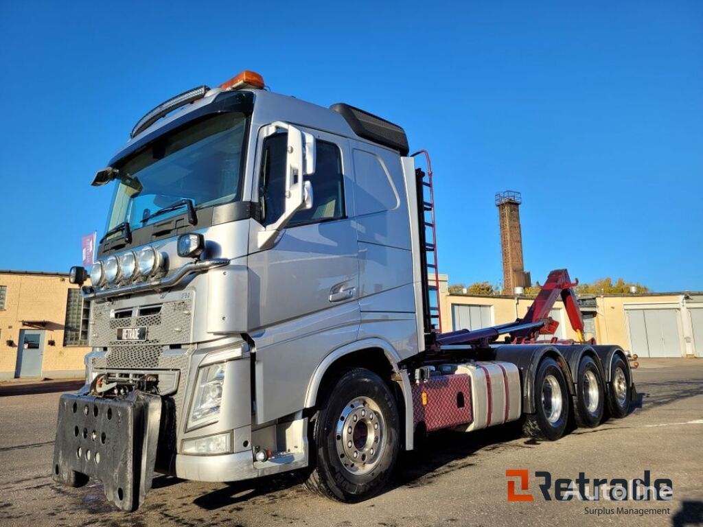 Prodaje se Volvo FH 540 rol kiper sa kukom na aukciji