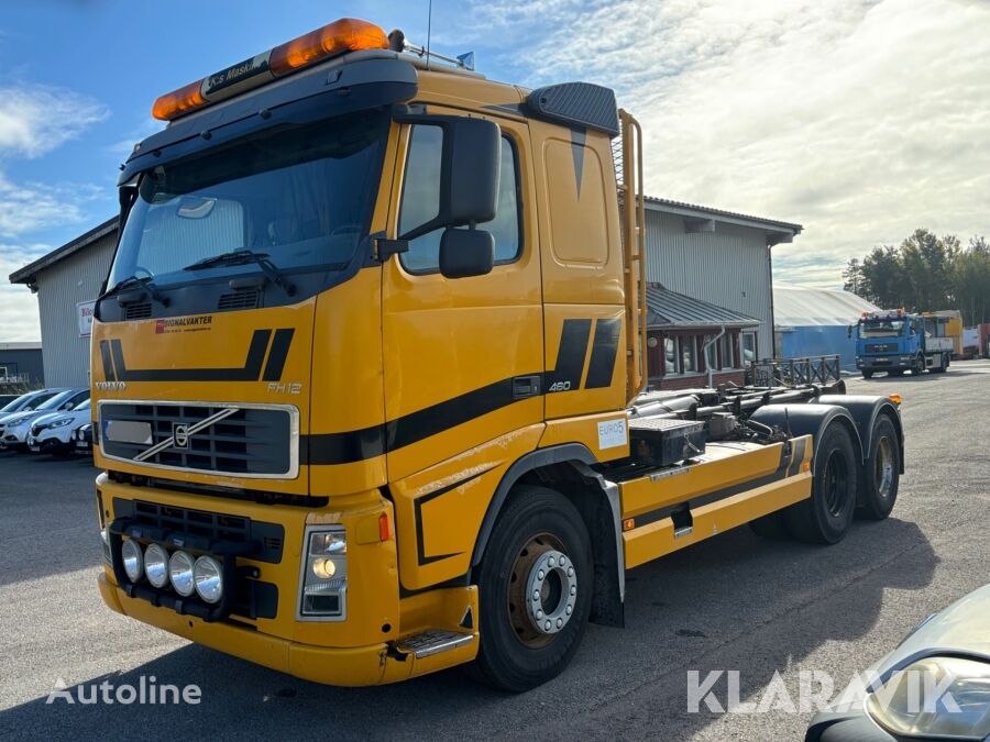 Prodaje se Volvo FH12 6X2 rol kiper sa kukom na aukciji