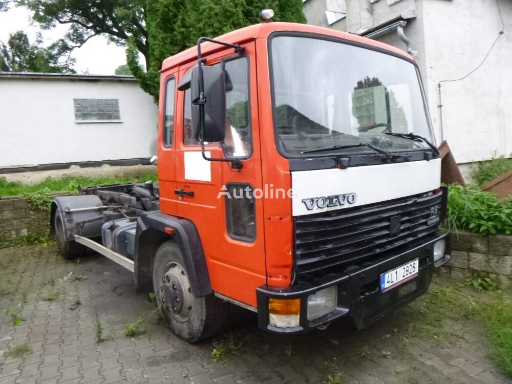 Volvo FL 614 kontejner kamion rol kiper