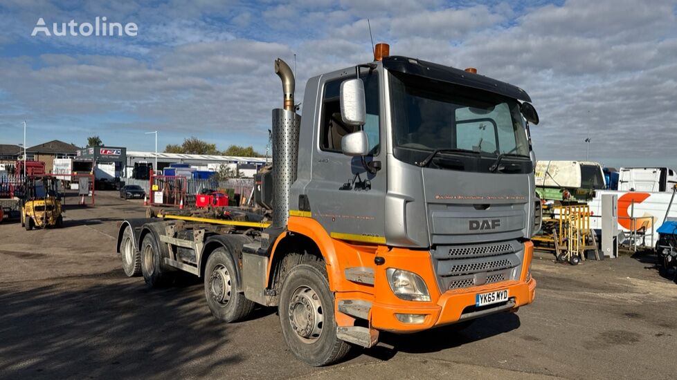 Prodaje se DAF CF 440 EURO 6 32 TONNE rol kiper sa kukom na aukciji