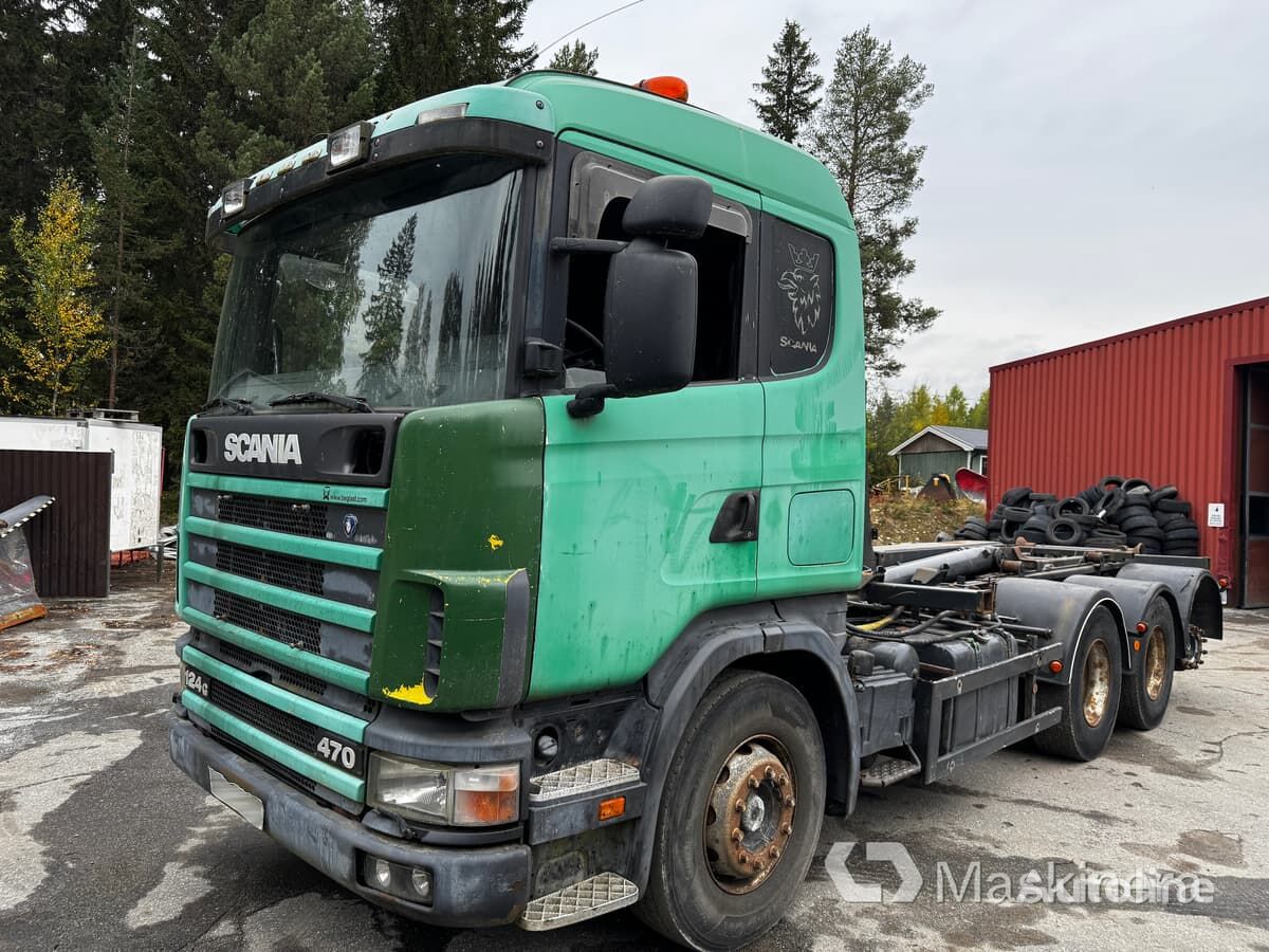 Prodaje se Scania R124GB8X4 rol kiper sa kukom na aukciji