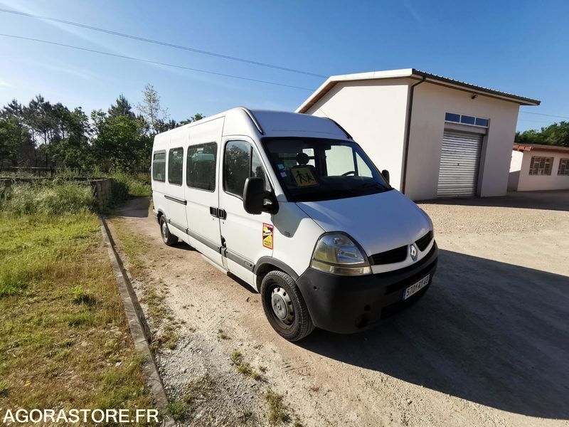 Prodaje se Renault Master putnički minibus na aukciji