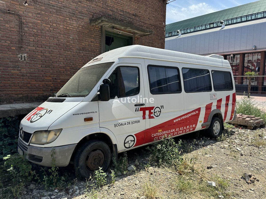 Mercedes-Benz Sprinter 416 putnički minibus