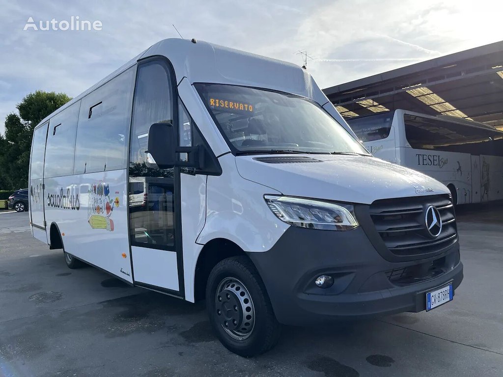 Prodaje se Mercedes-Benz Sprinter školski autobus na aukciji