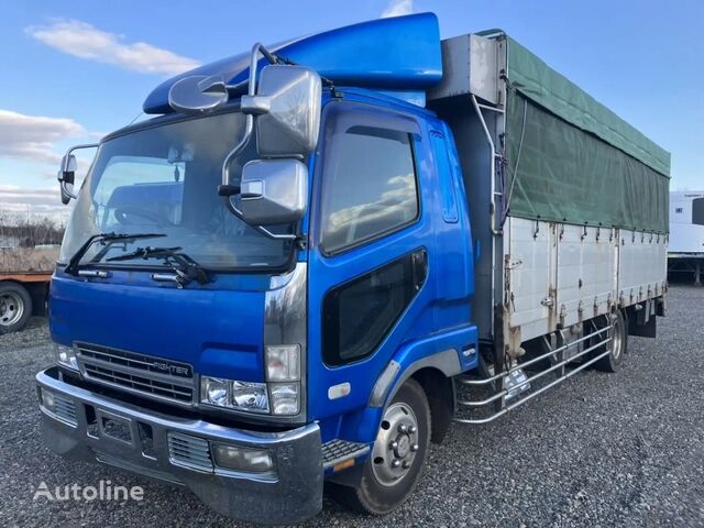 Mitsubishi Fuso Fighter kamion s ceradom