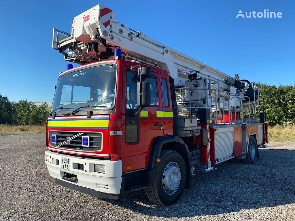 Volvo F32 MDT vatrogasna hidraulična platforma