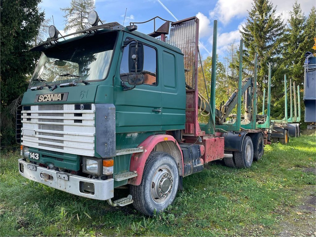 Scania R143 6x2 + trailer kamion za prevoz drva