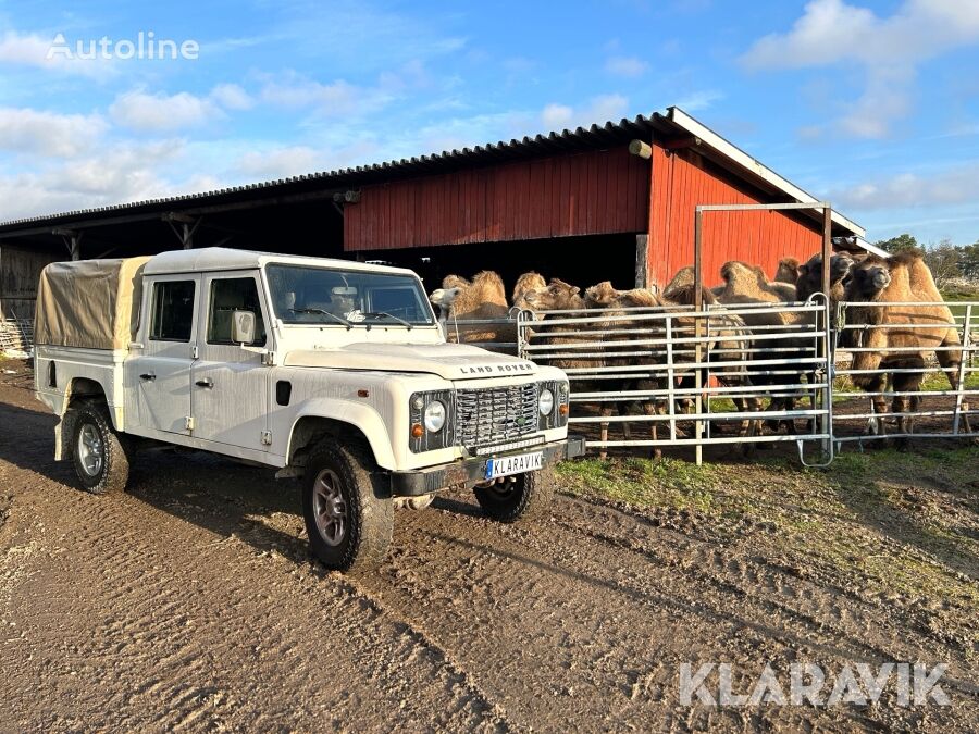 Prodaje se Land Rover Defender 130 terenac na aukciji