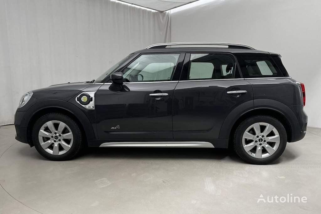 Prodaje se Mini Countryman hečbek na aukciji