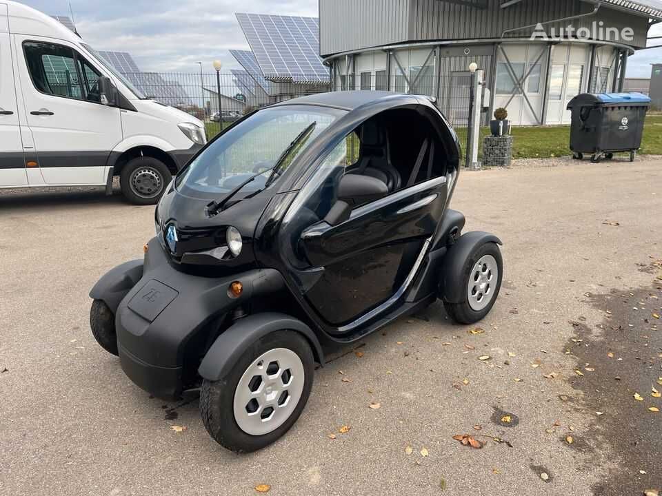 Prodaje se Renault Twizy hečbek na aukciji