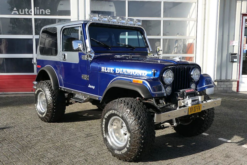 Jeep Renegade 4X4 V8 | Oldtimer | 1980 | 108939Km | Metallic Clr. | E terenac