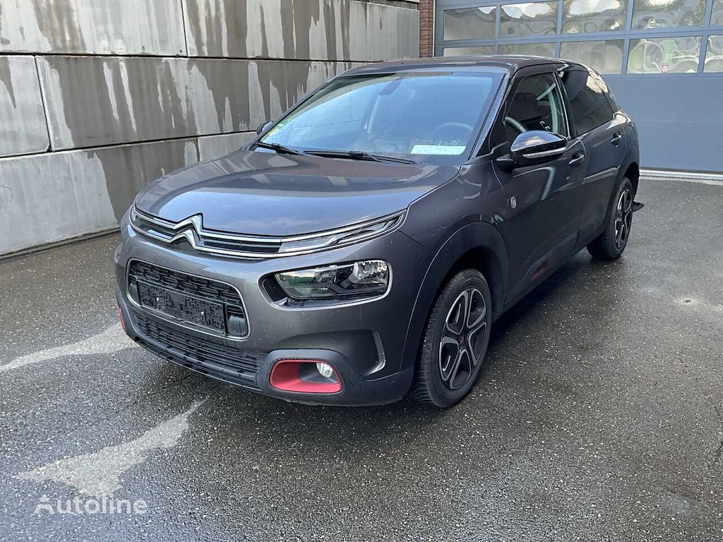 Prodaje se Citroen C4 krosover na aukciji