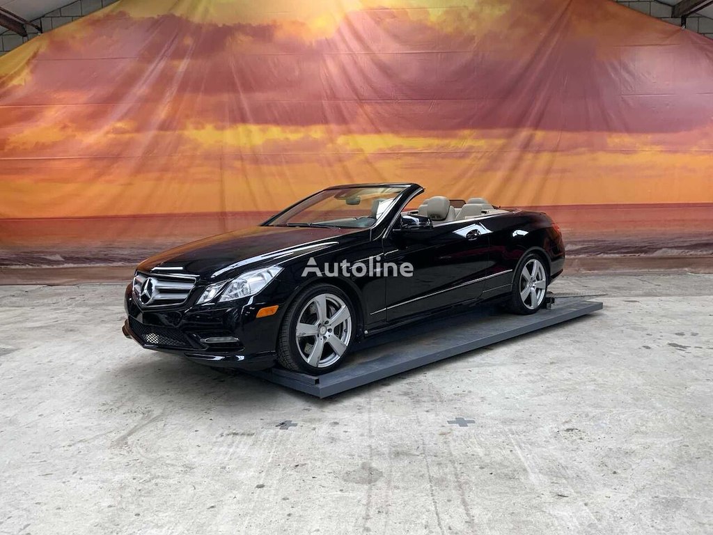 Prodaje se Mercedes-Benz E 550 kabriolet na aukciji