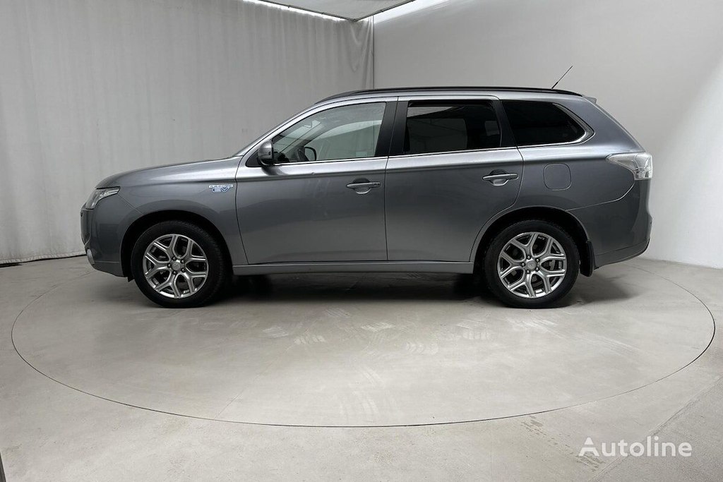 Prodaje se Mitsubishi Outlander krosover na aukciji