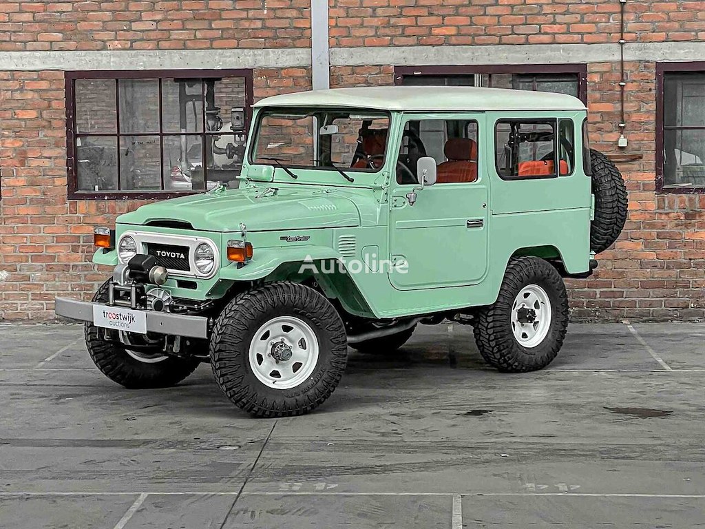 Prodaje se Toyota Landcruiser terenac na aukciji