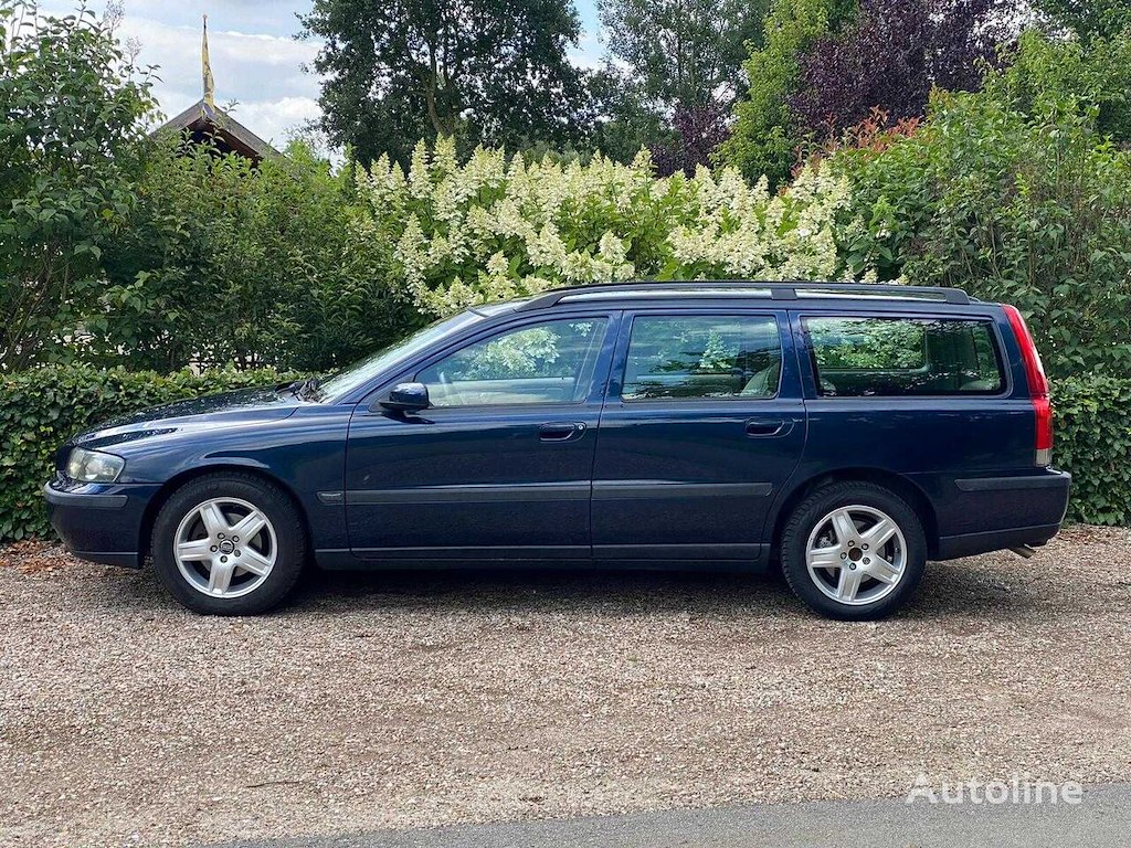 Prodaje se Volvo V70 karavan na aukciji