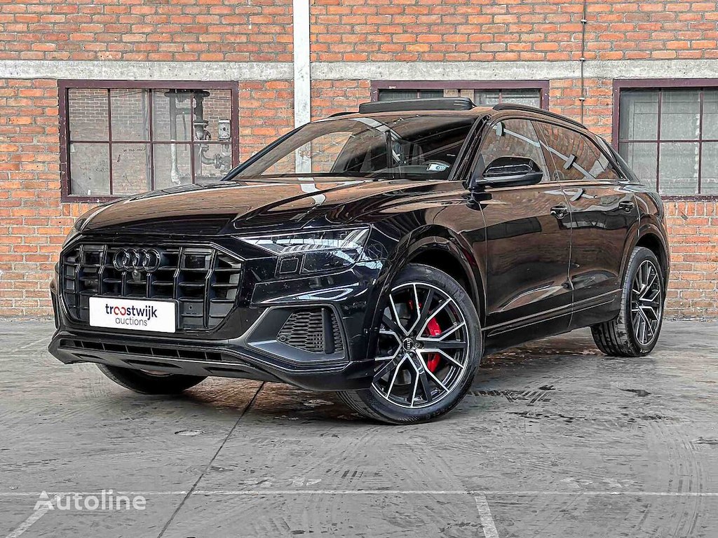 Prodaje se Audi SQ8 krosover na aukciji